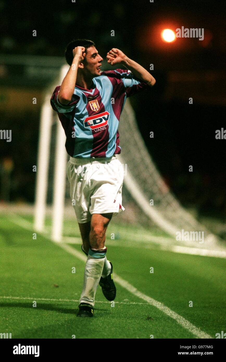 Mark delaney hi-res stock photography and images - Alamy