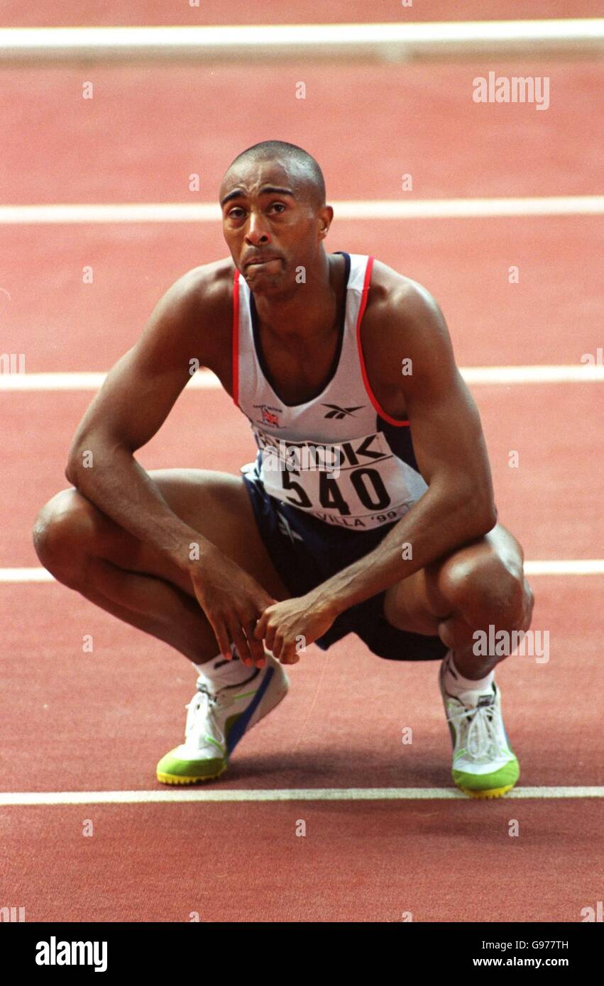 Colin Jackson breaks down in tears after winning gold in the 110m ...