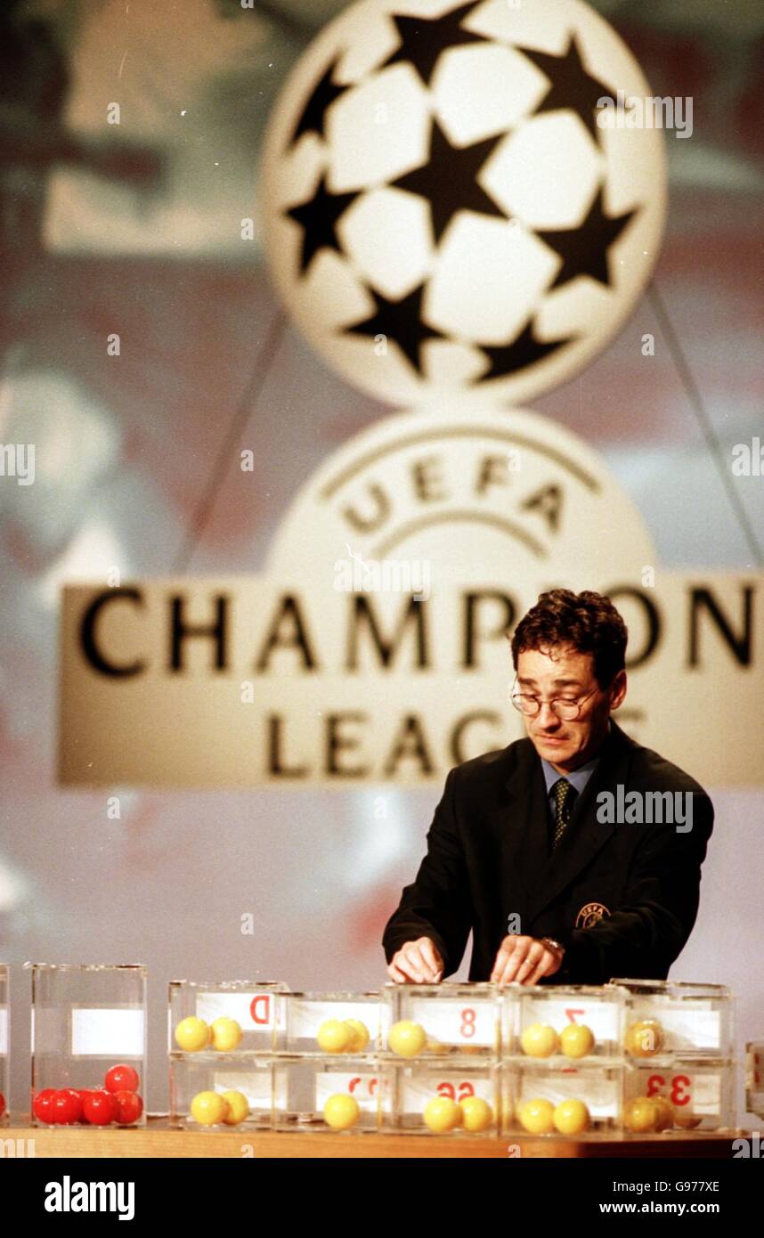 Champions league draw balls hi-res stock photography and images - Alamy