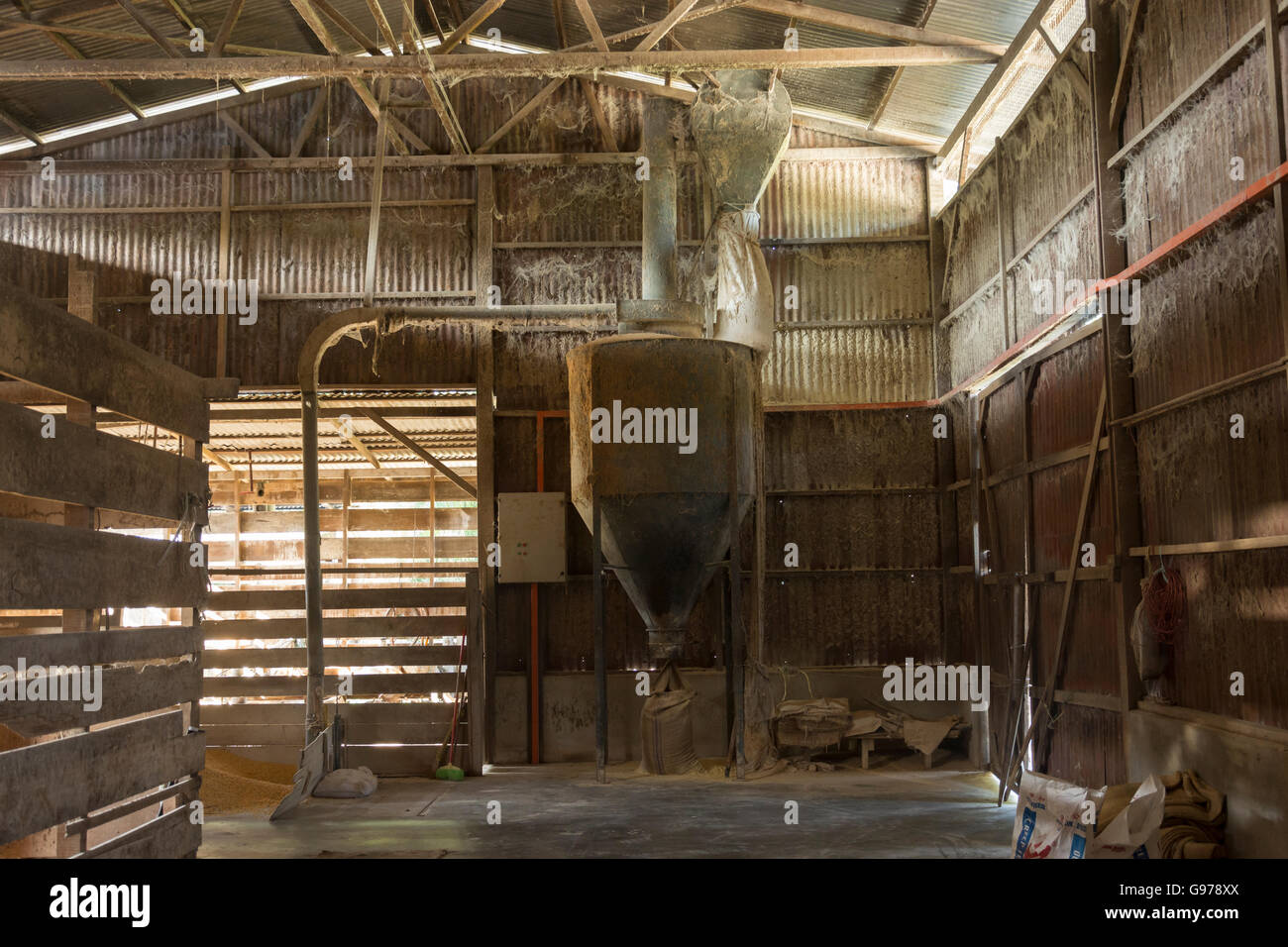 Palm oil mill hi-res stock photography and images - Alamy