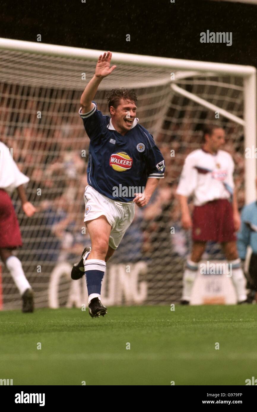 Leicester City's Tony Cottee celebrates after scoring his teams third ...