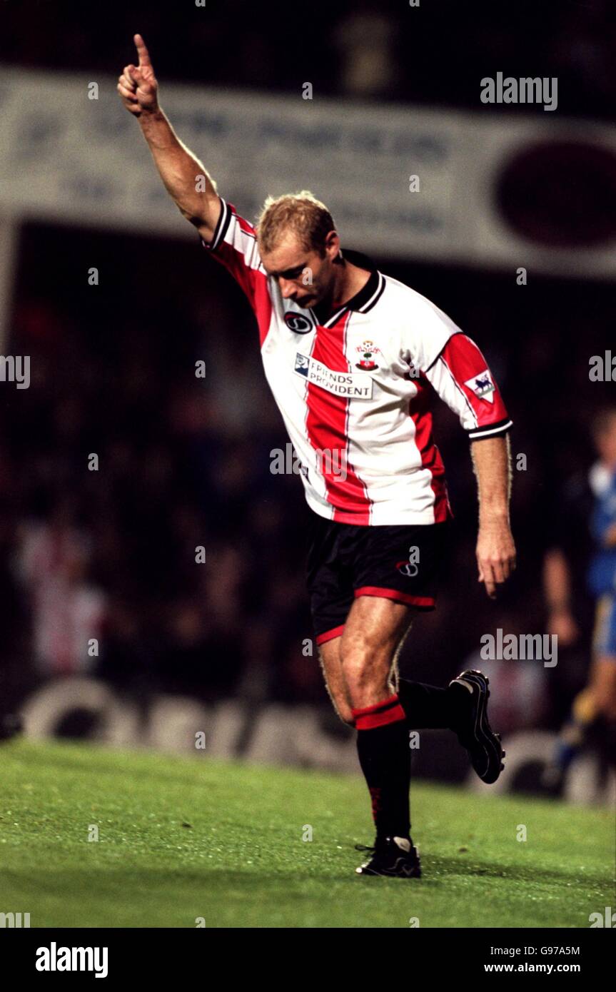 Southamptons stuart ripley celebrates his goal hi-res stock photography ...