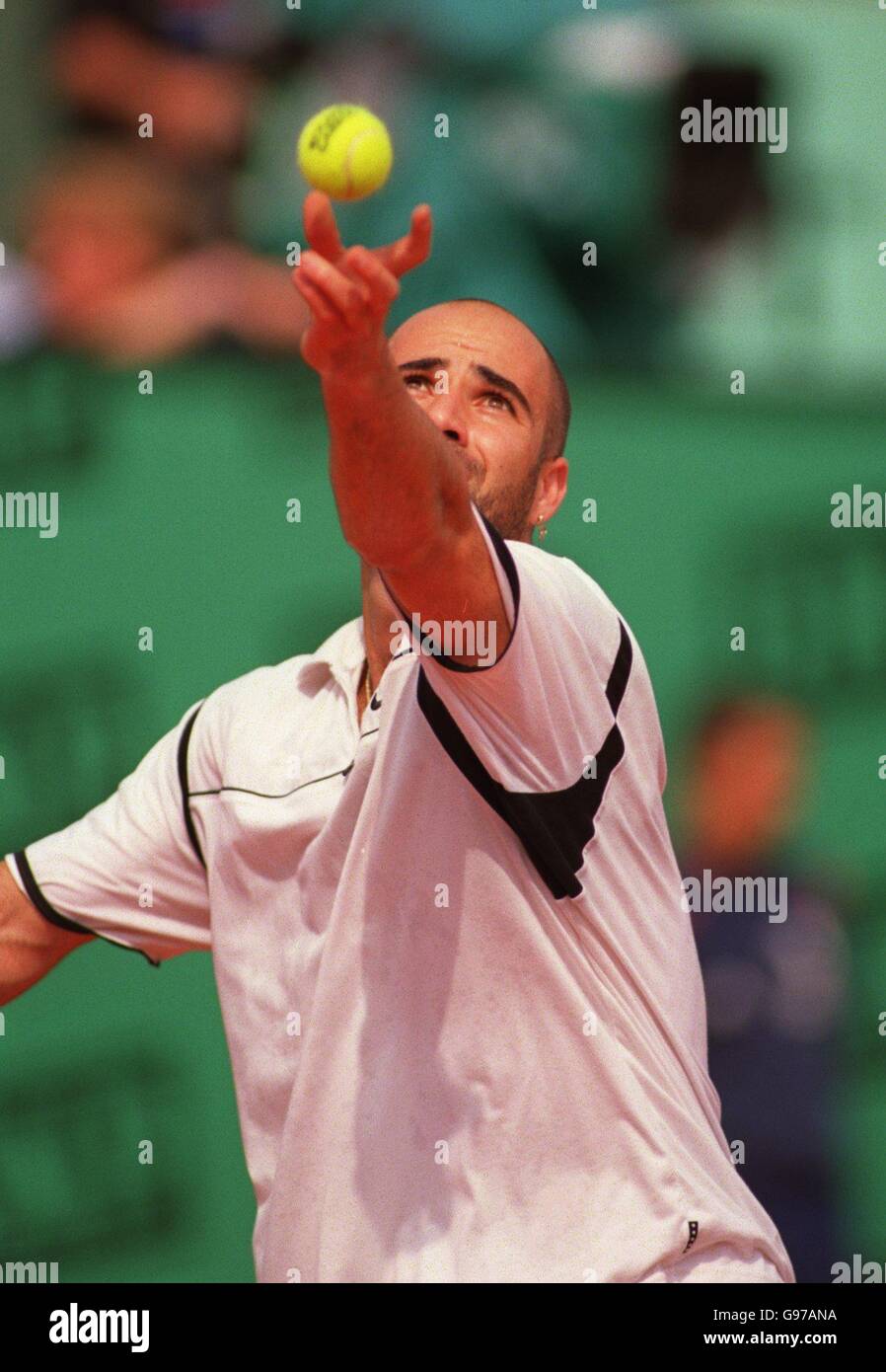 Andre agassi french open final hi-res stock photography and images - Alamy