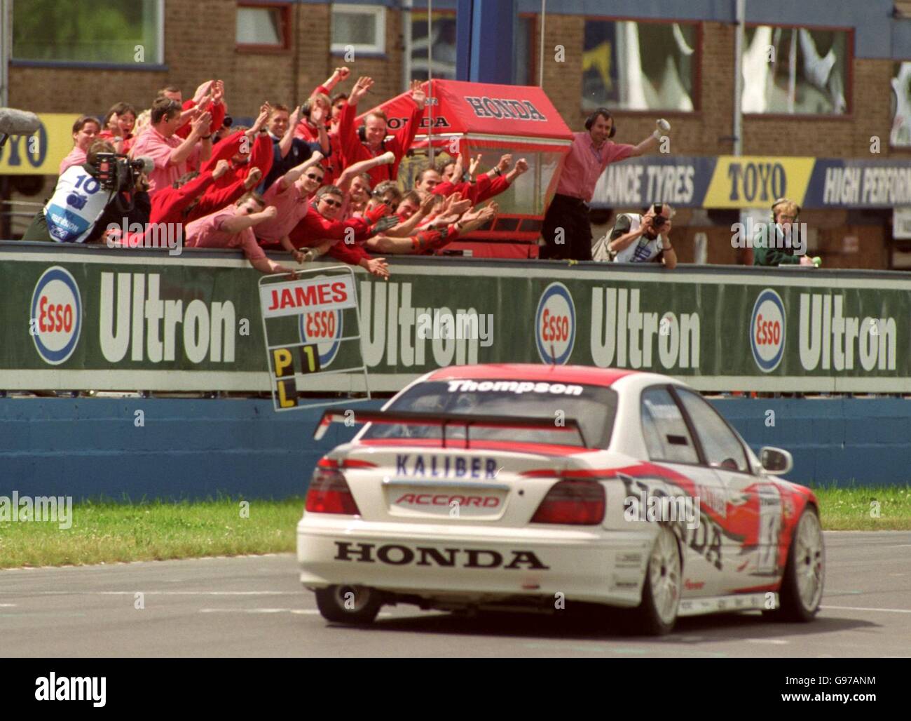 The home of british motor racing hi-res stock photography and images ...