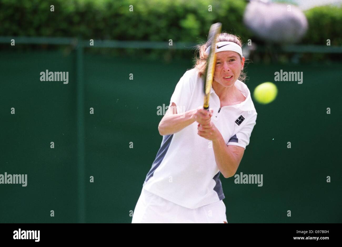 Karen cross hi-res stock photography and images - Alamy