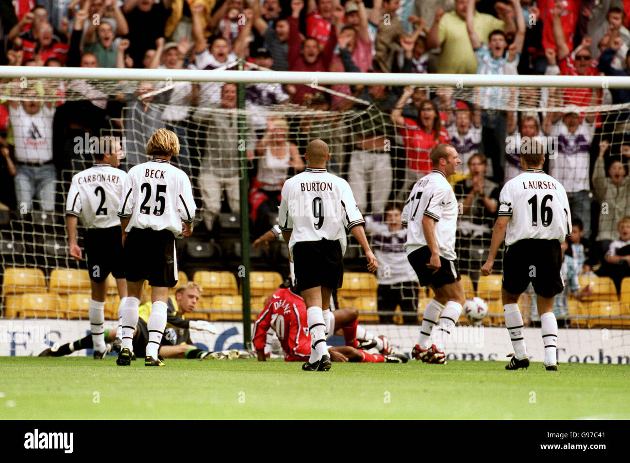 Brian deane first premier league goal hi-res stock photography and ...
