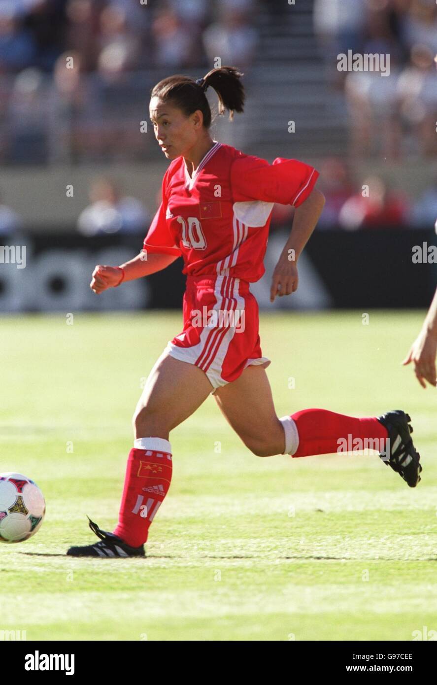Women's Soccer - World Cup USA 99 - Quarter Final - China v Russia. Liu ...
