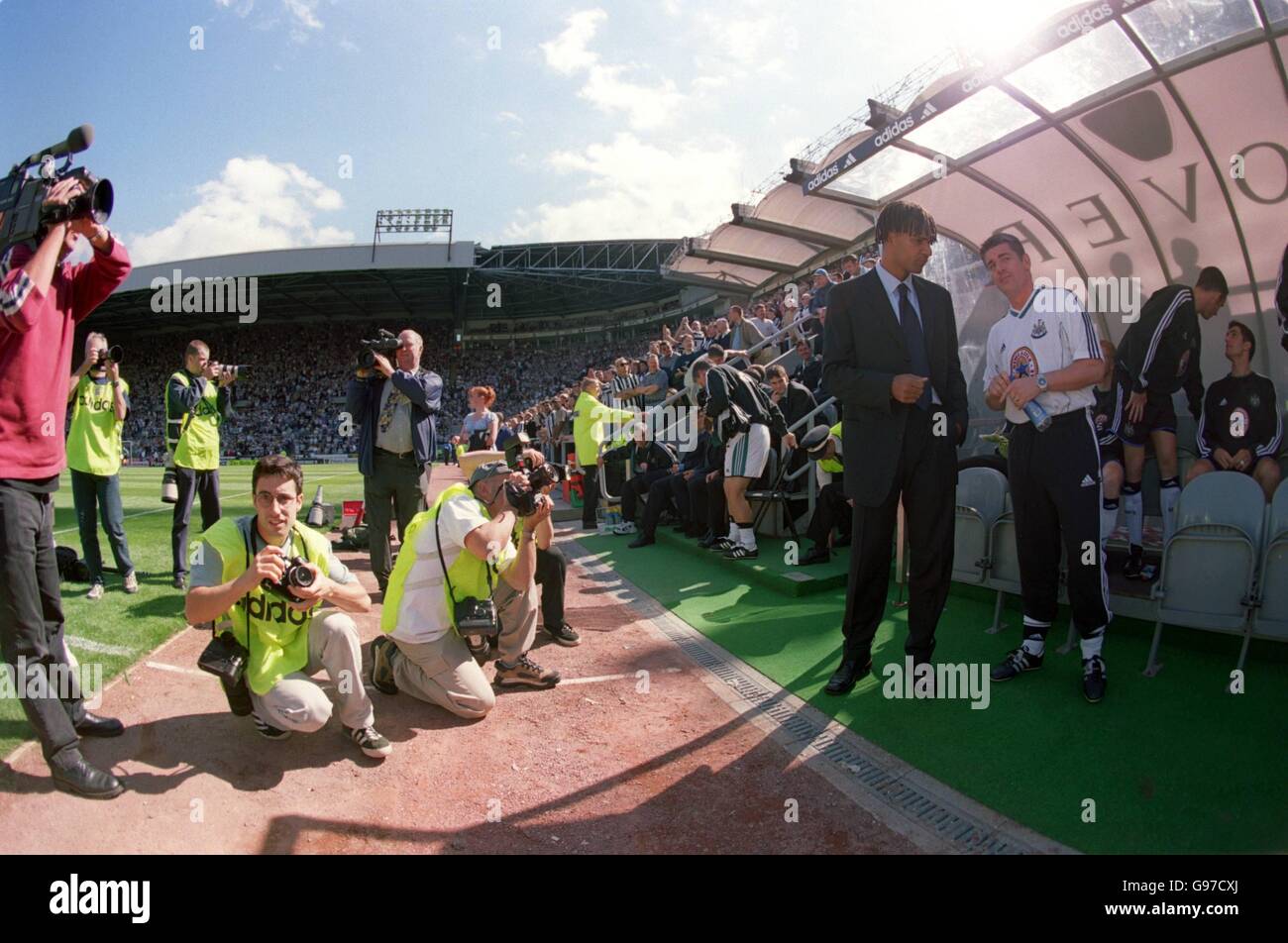 Newcastle United's Manager Ruud Gullit waits for the start of the match ...
