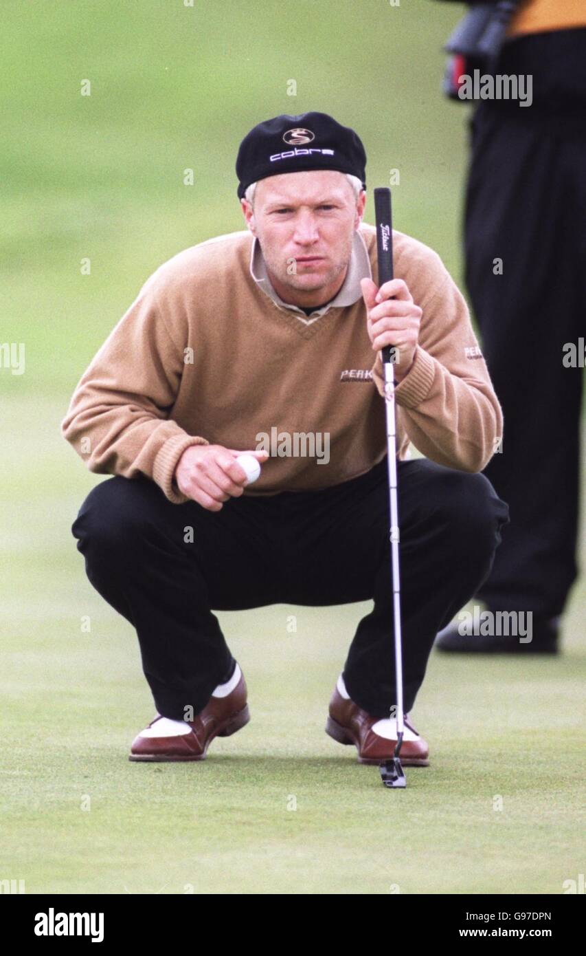 Golf - 29th Benson and Hedges International Open - Oxfordshire Golf ...