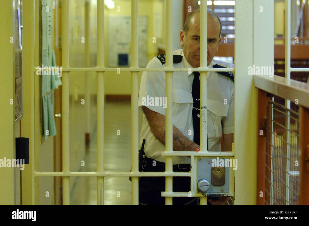 Prison officer belmarsh maximum security jail in south east london hi ...