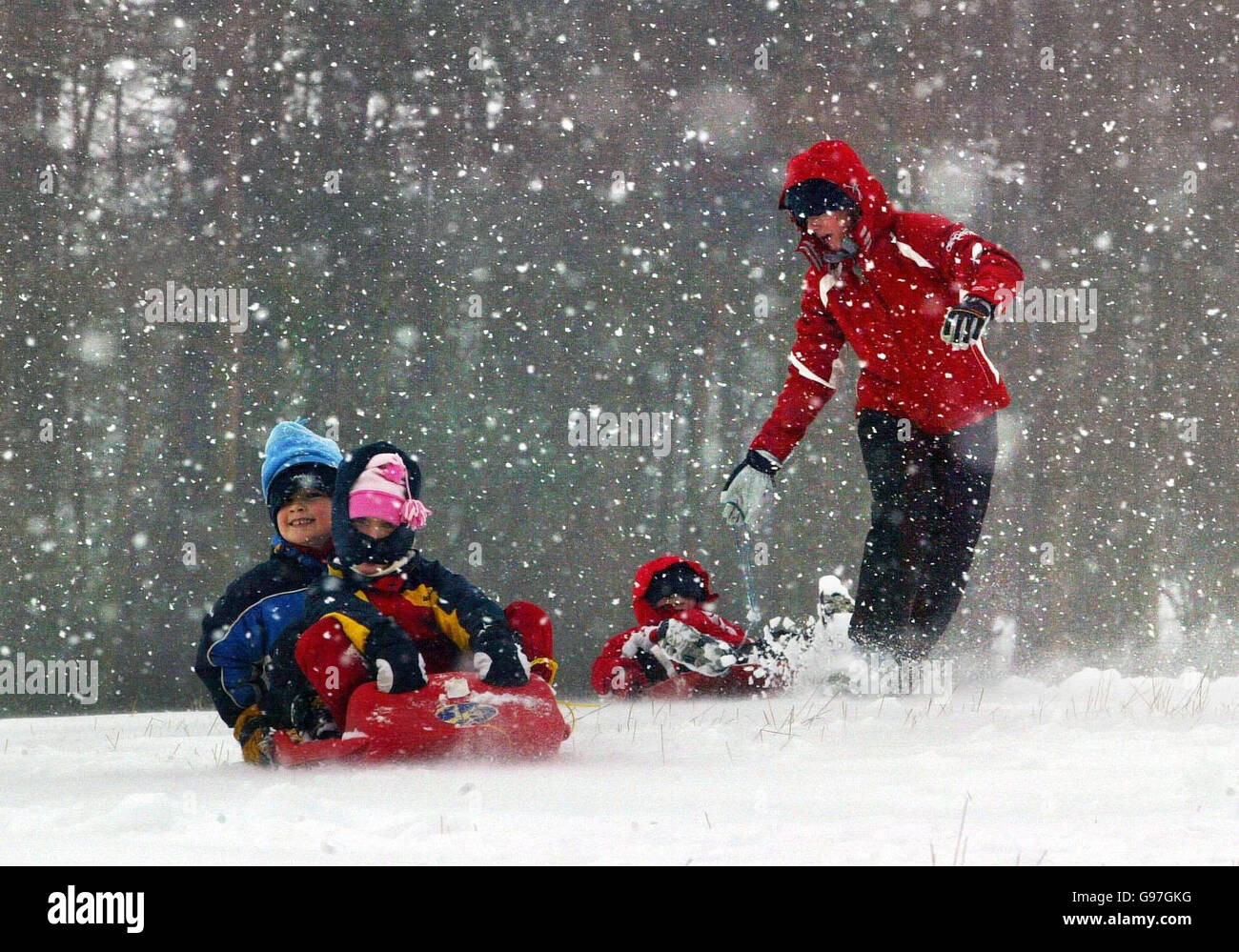 Snowy Weather In Britain Stock Photo - Alamy
