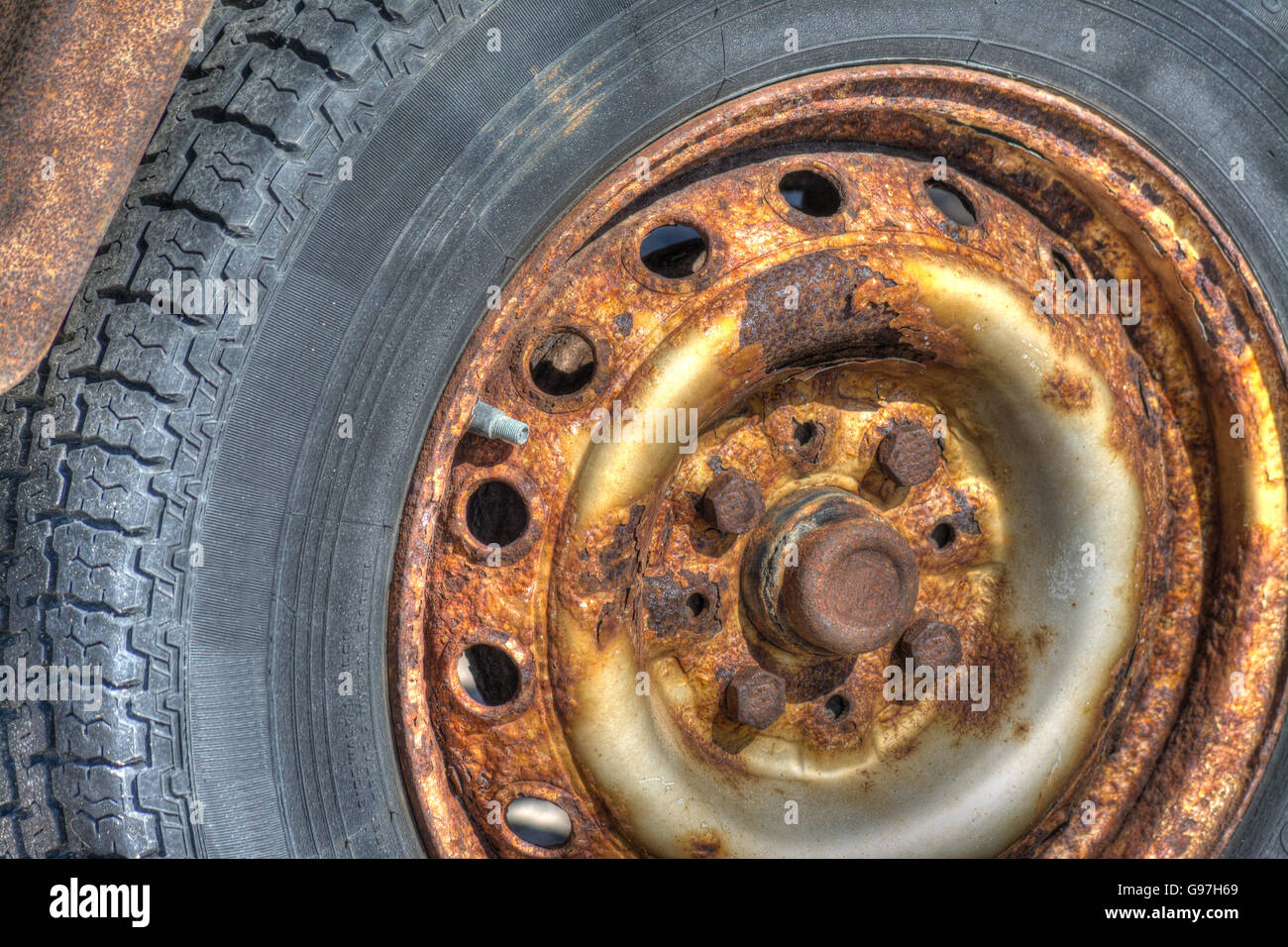 close up of an alloy wheel of a car Stock Photo - Alamy
