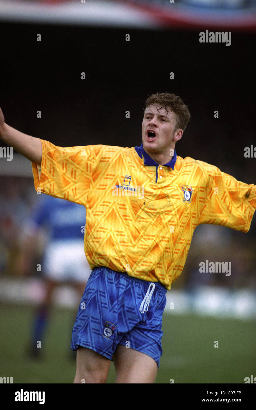 Damon searle cardiff hi-res stock photography and images - Alamy