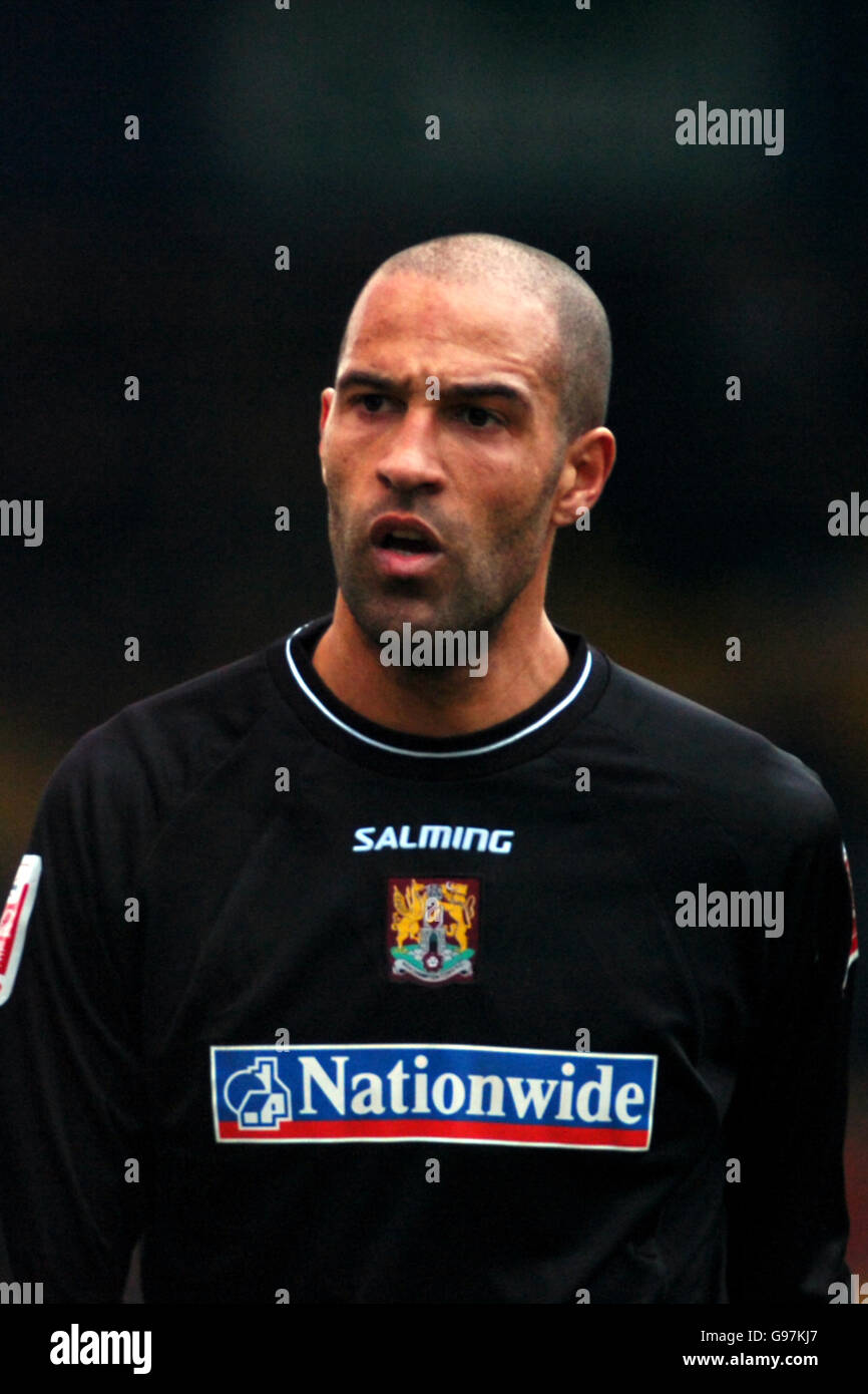 Jason lee football hi-res stock photography and images - Alamy