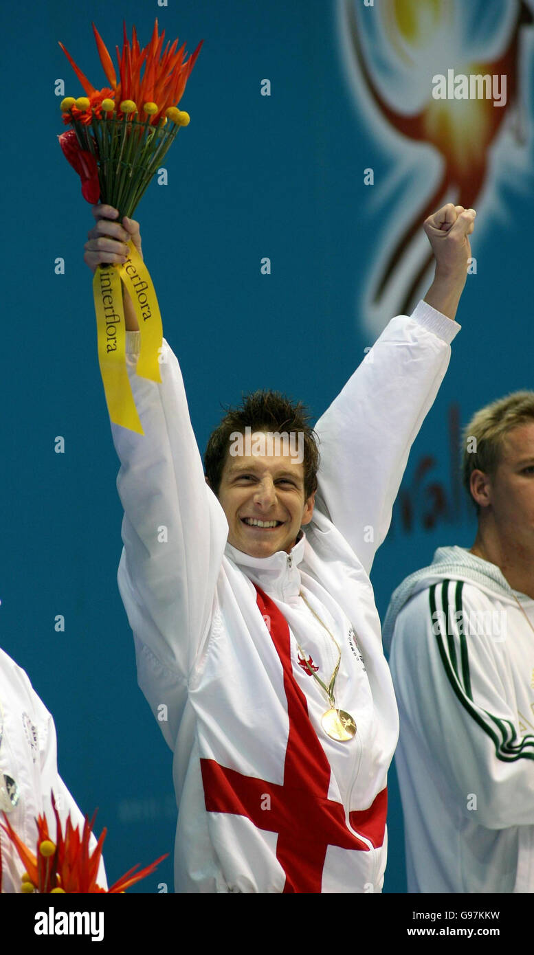 England's Christopher Cook celebrates winning gold in the Men's 50 ...