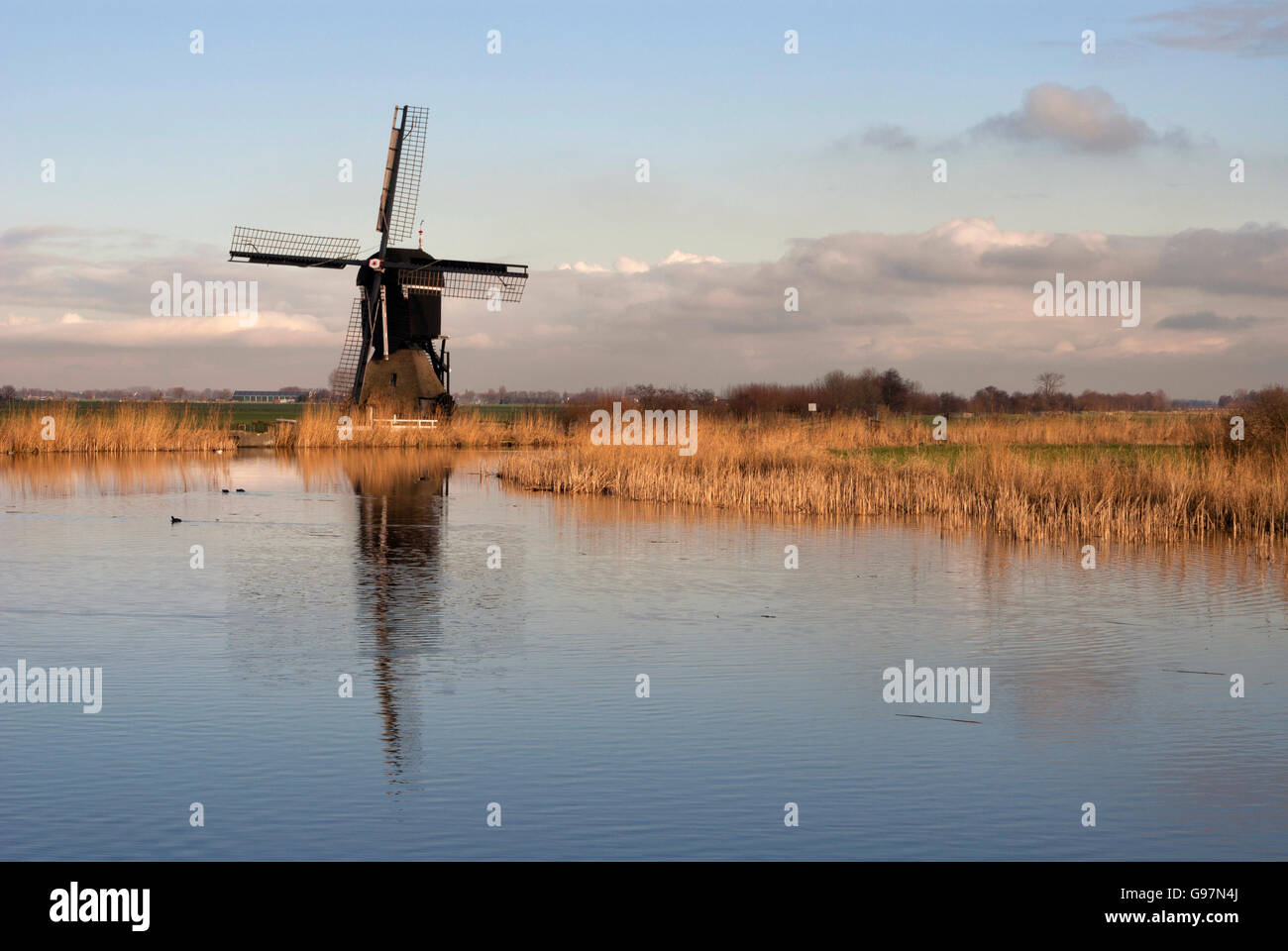 Windmill the Broekmolen near Streefkerk in the Dutch region ...