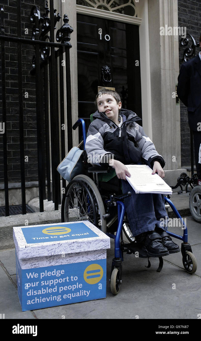 Ten-year-old Nathan Giles from Solihull hands in a petition with 30,000 ...