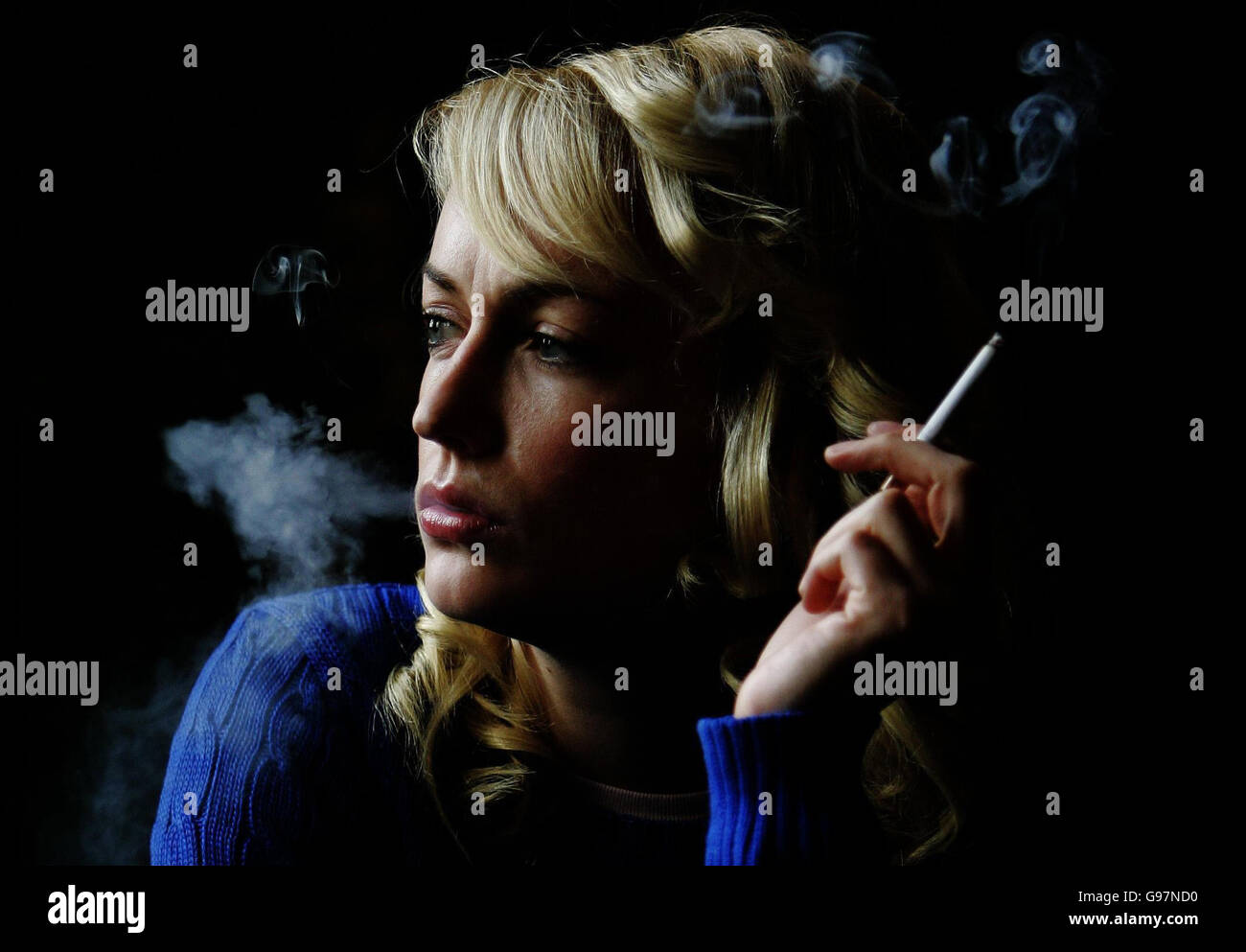 Smoking ban scotland hi-res stock photography and images - Alamy