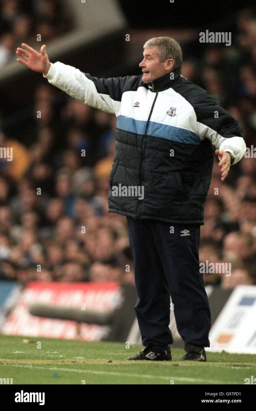 Archie knox everton hi-res stock photography and images - Alamy