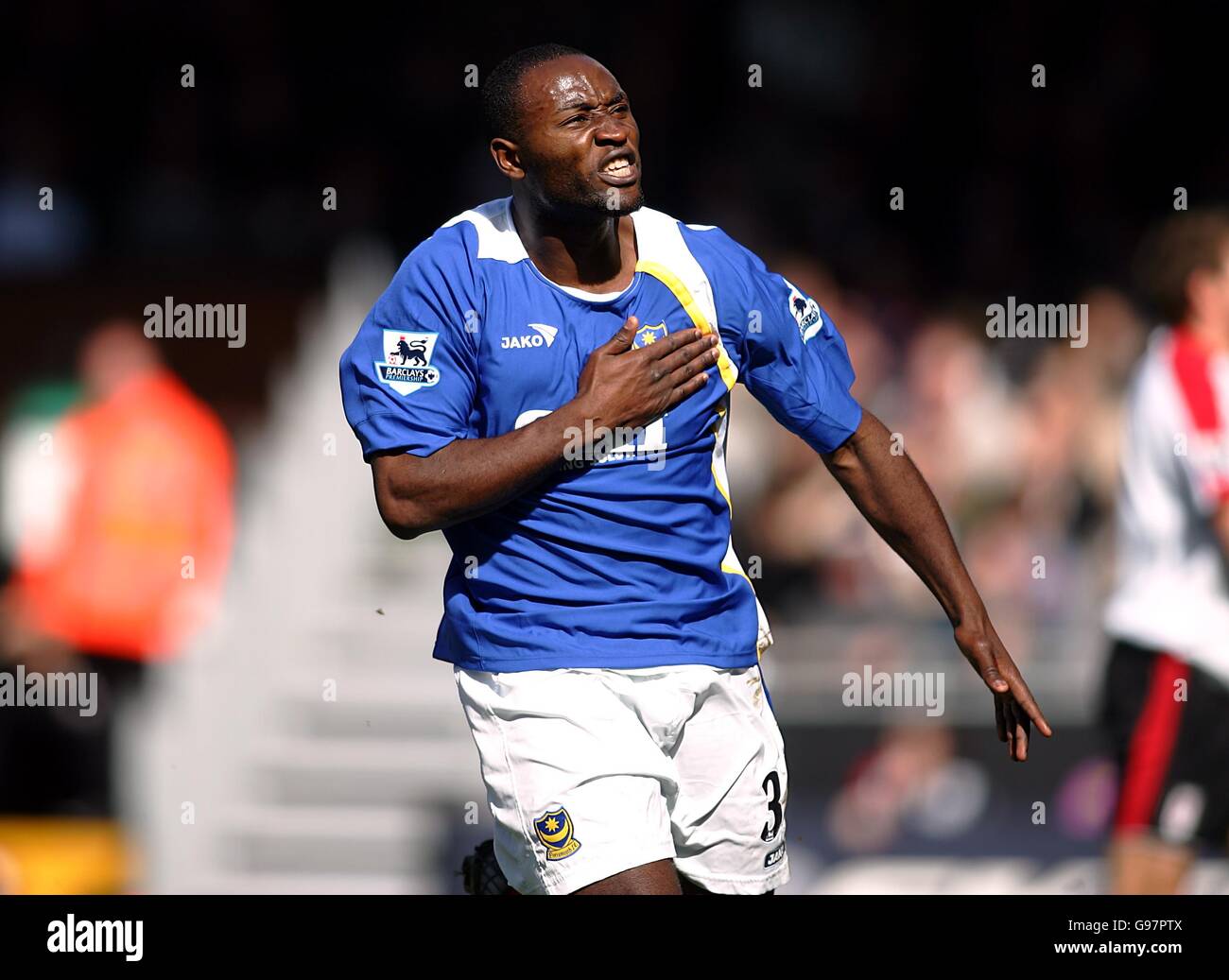 Portsmouth's Lomana Tresor LuaLua celebrates his goal Stock Photo - Alamy