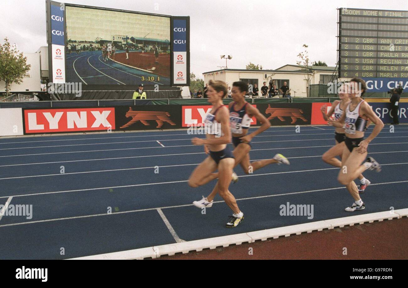 Diamond vision screen hi-res stock photography and images - Alamy