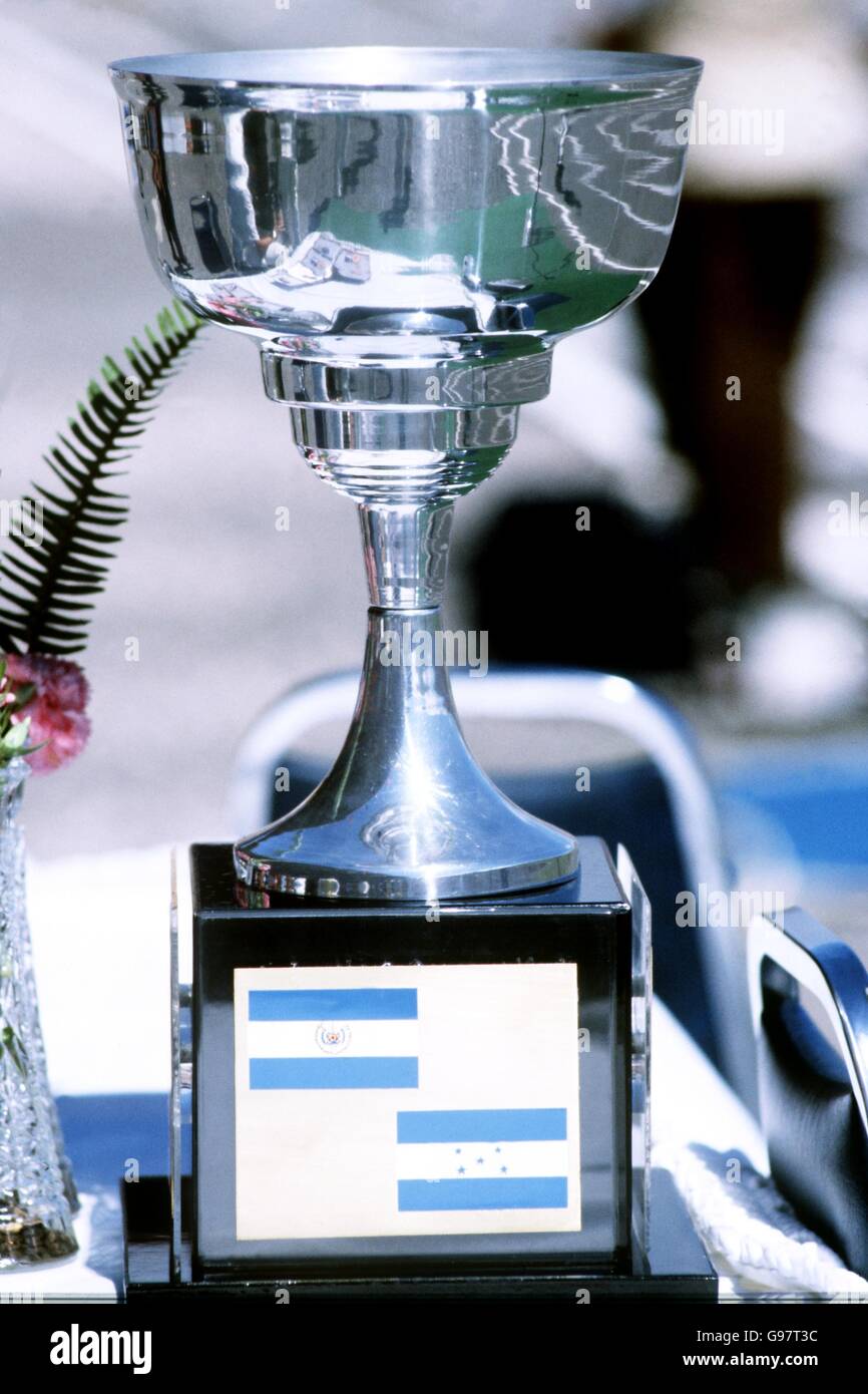 Concacaf gold cup trophy hi-res stock photography and images - Alamy