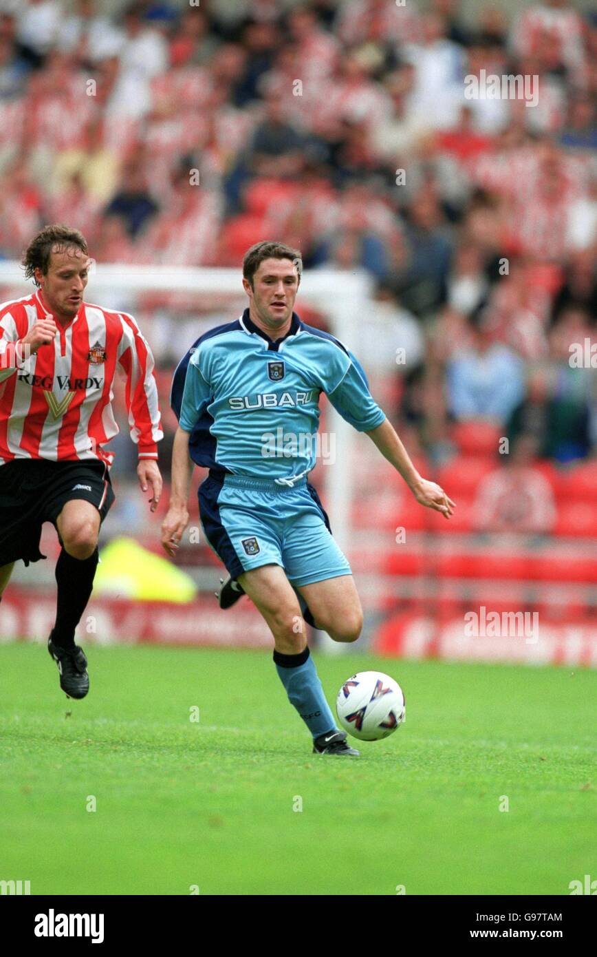 Coventry citys robbie keane outpaces sunderlands nicky summerbee left ...
