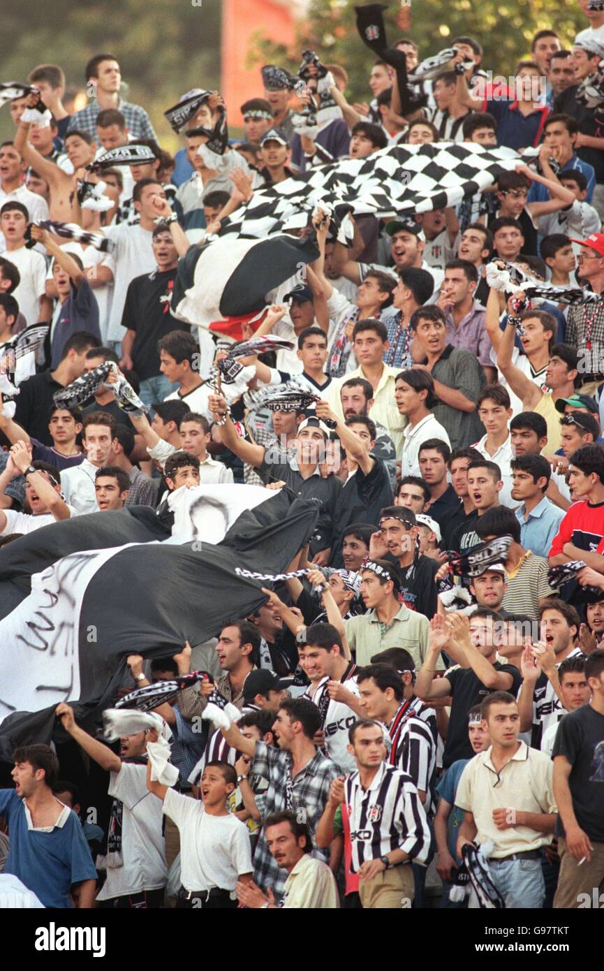 Turkish soccer besiktas v samsunspor hi-res stock photography and ...