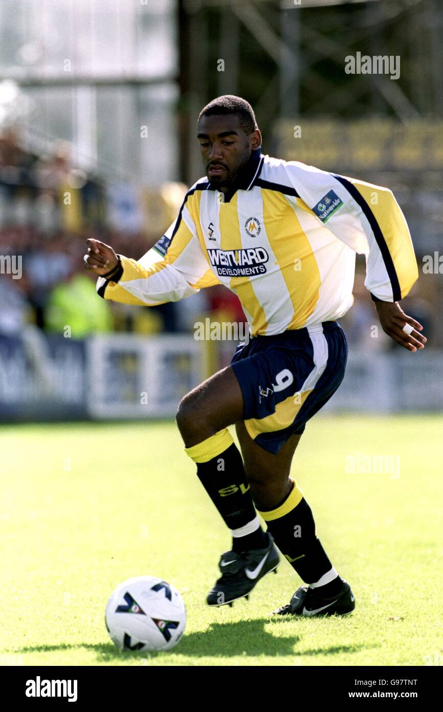 Torquay united v barnet hi-res stock photography and images - Alamy