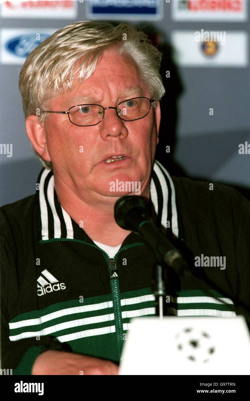 Rosenborg head coach hi-res stock photography and images - Alamy