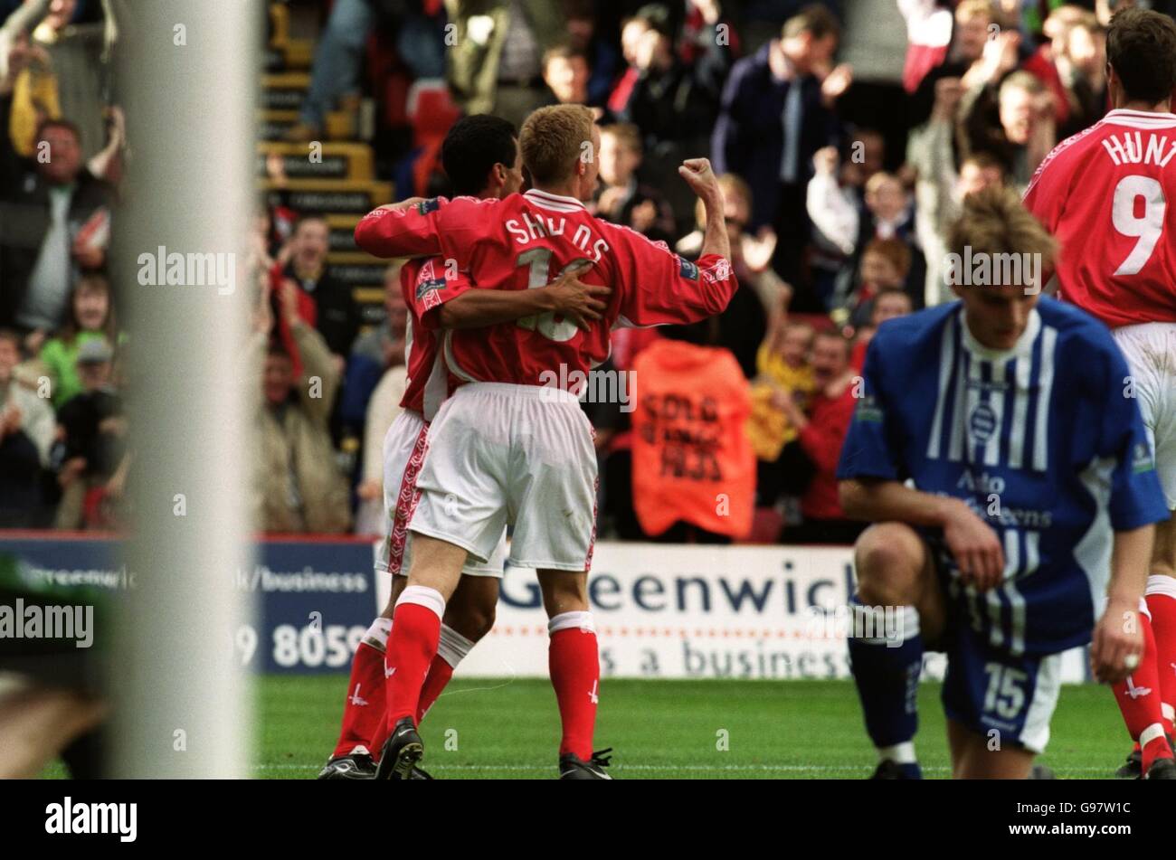Charlton Athletic's Greg Shields celebrates his goal with Clive ...