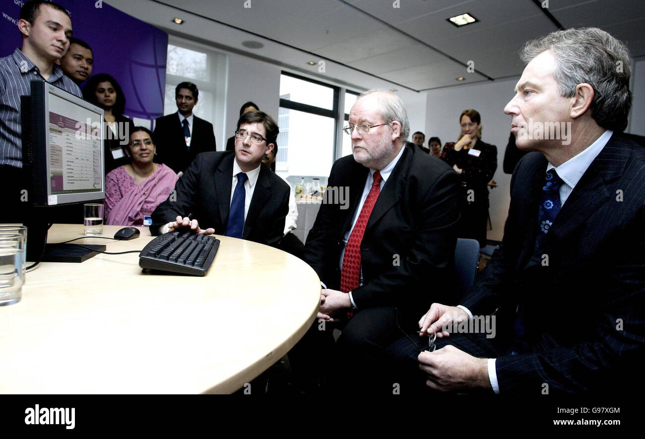 Points based immigration system hi-res stock photography and images - Alamy