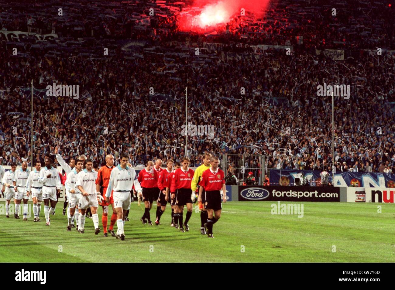 Olympique Marseille and Manchester United walk out onto the field at ...
