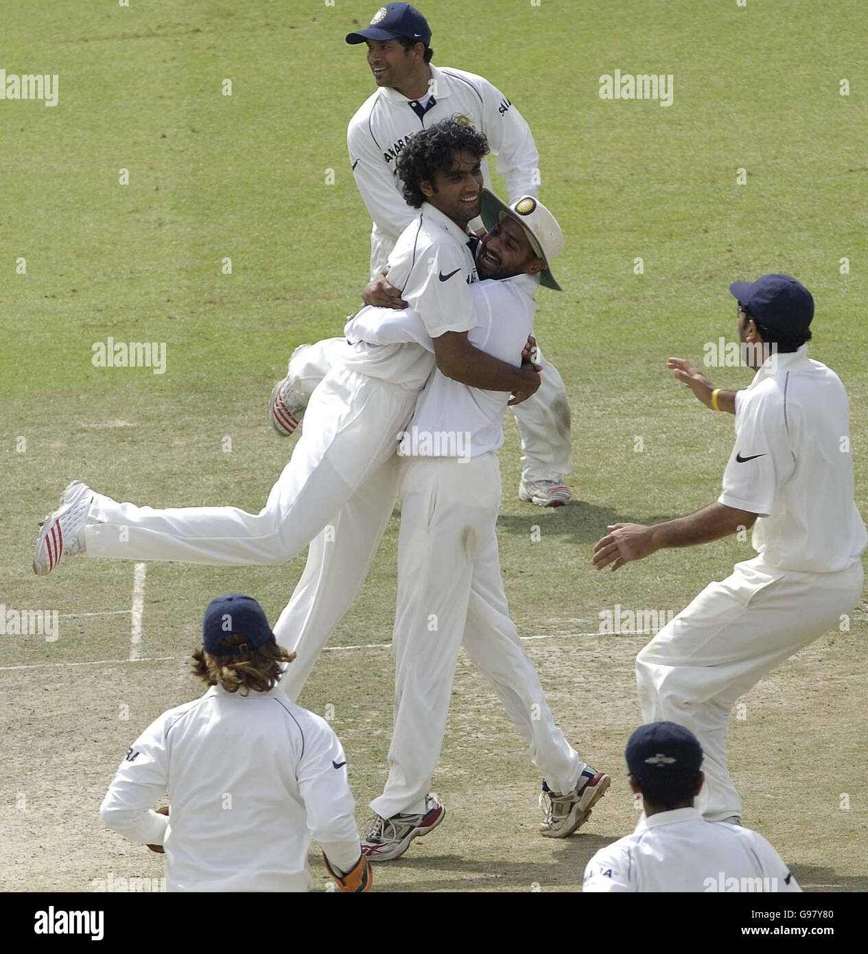 Munaf patel cricket hi-res stock photography and images - Alamy