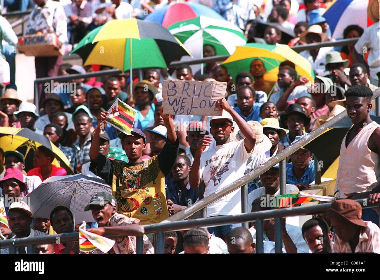 Zimbabwe fans hi-res stock photography and images - Alamy