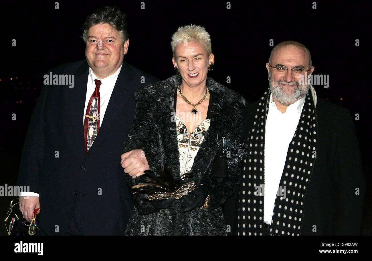 Robbie Coltrane, Muriel Gray and Alexei Sayle on the esplanade of ...