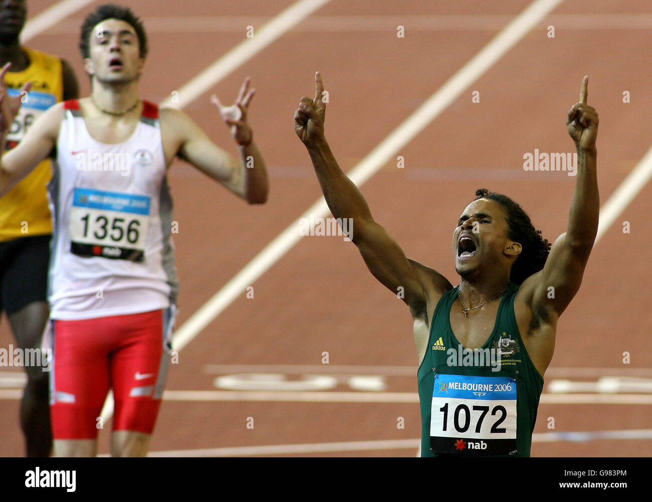 Australia's John Steffensen (R) celebrates winning the gold medal in ...