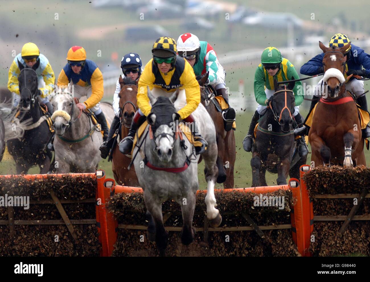 Richard Johnson on Detroit City (centre yellow) wins the JCB Triumph ...