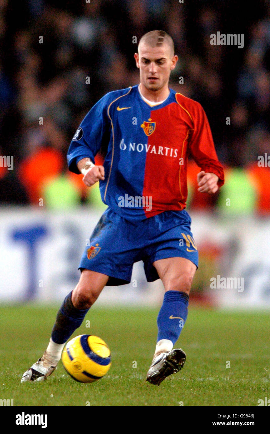 Soccer - UEFA Cup - Round of 16 - First Leg - FC Basel v Strasbourg ...