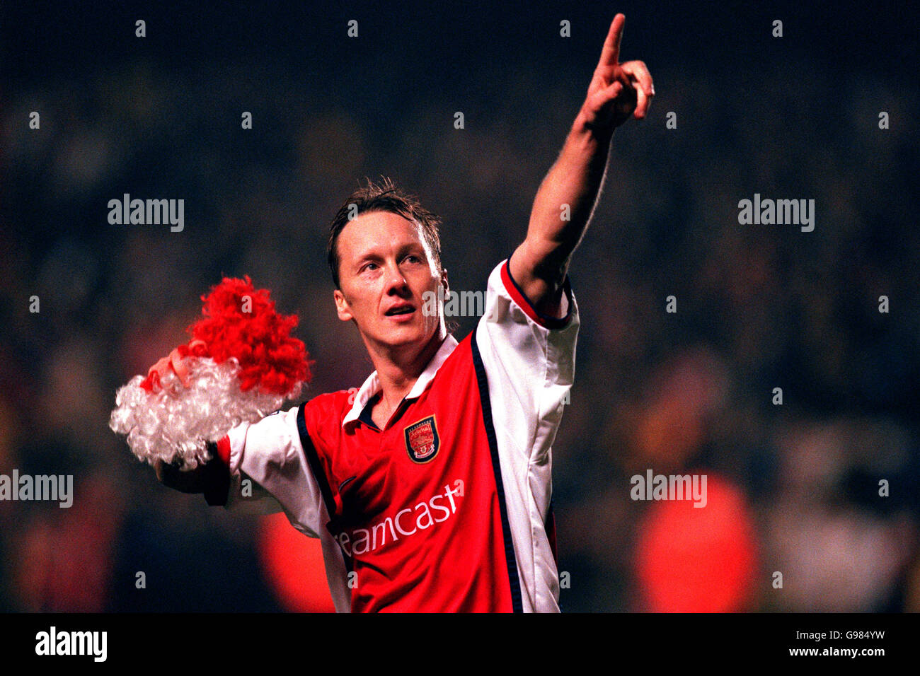 Soccer lee dixon testimonial arsenal hi-res stock photography and ...