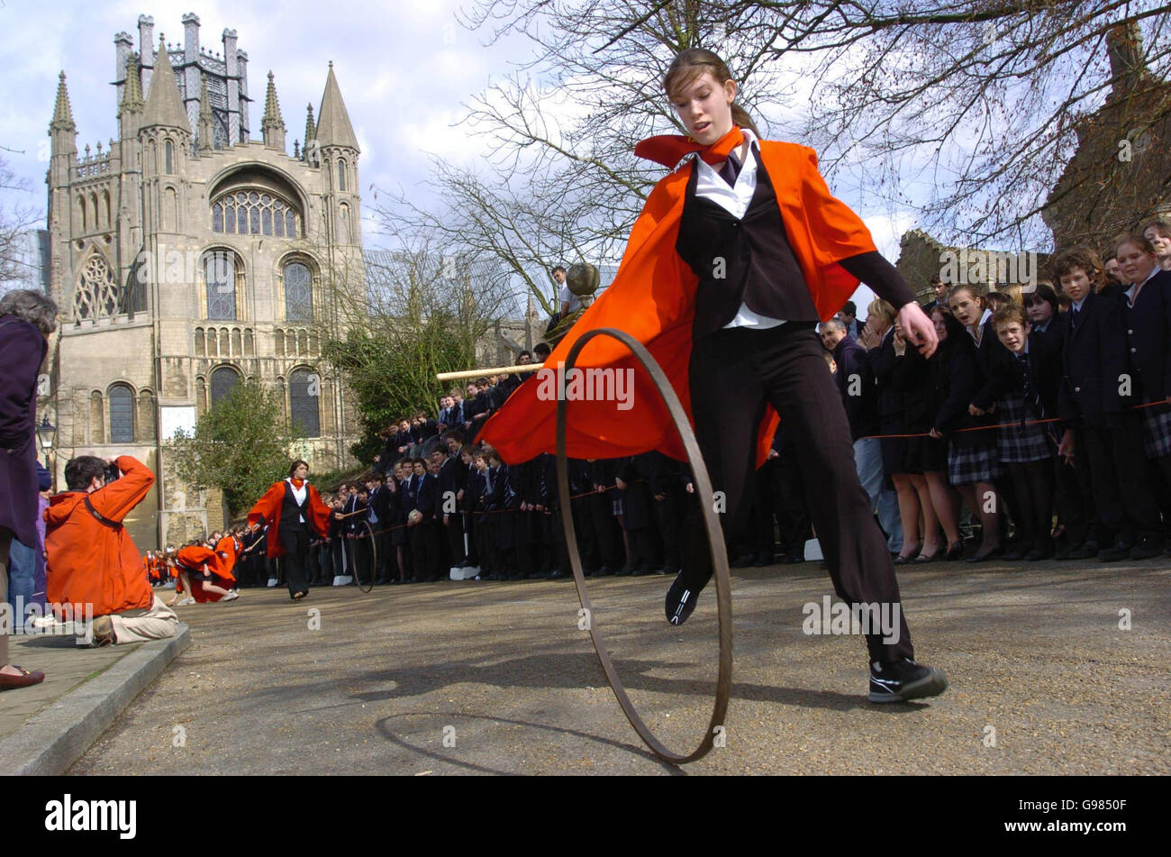 Annual hoop trundle kings school hi-res stock photography and images ...