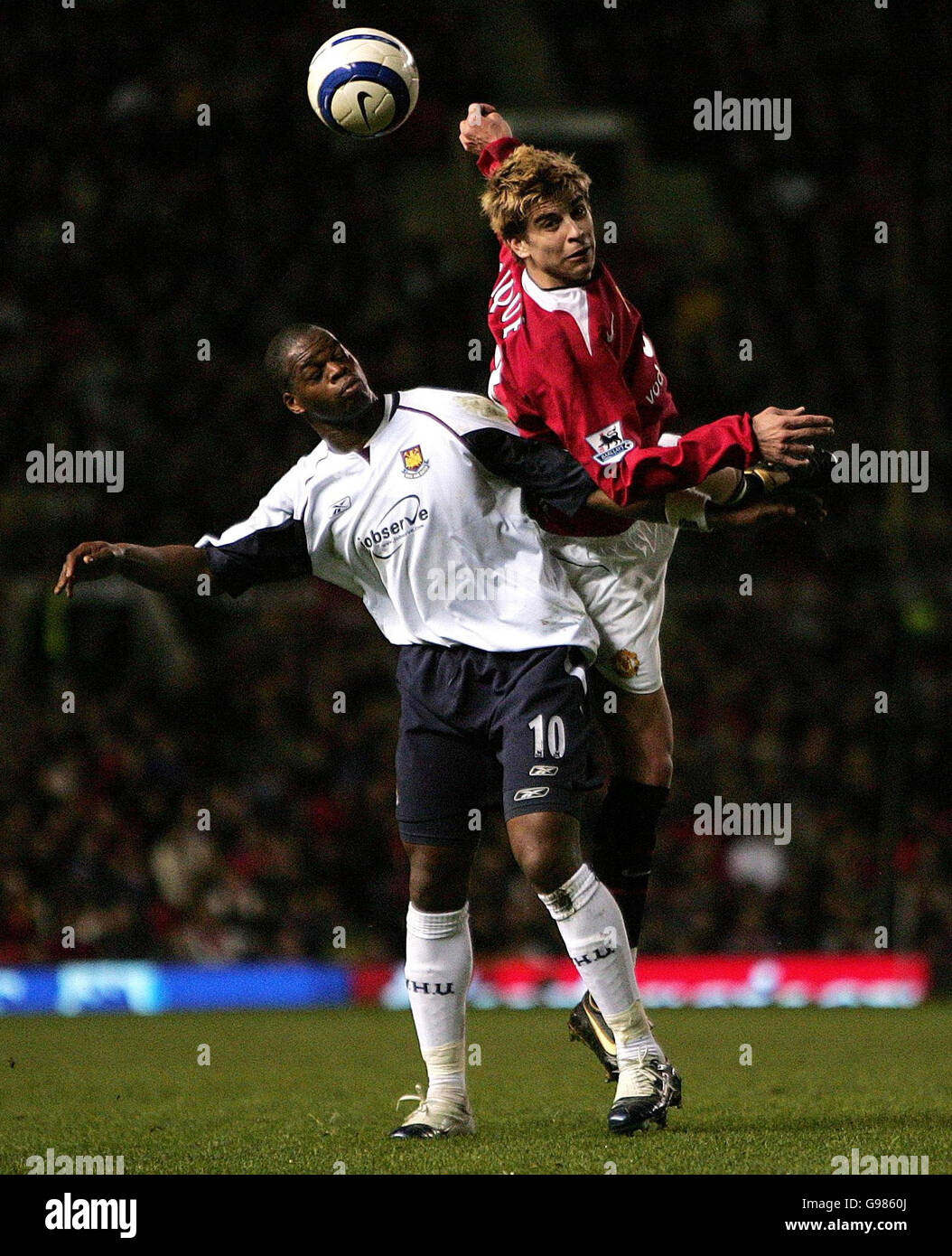 Pique manchester united 2006 hi-res stock photography and images - Alamy