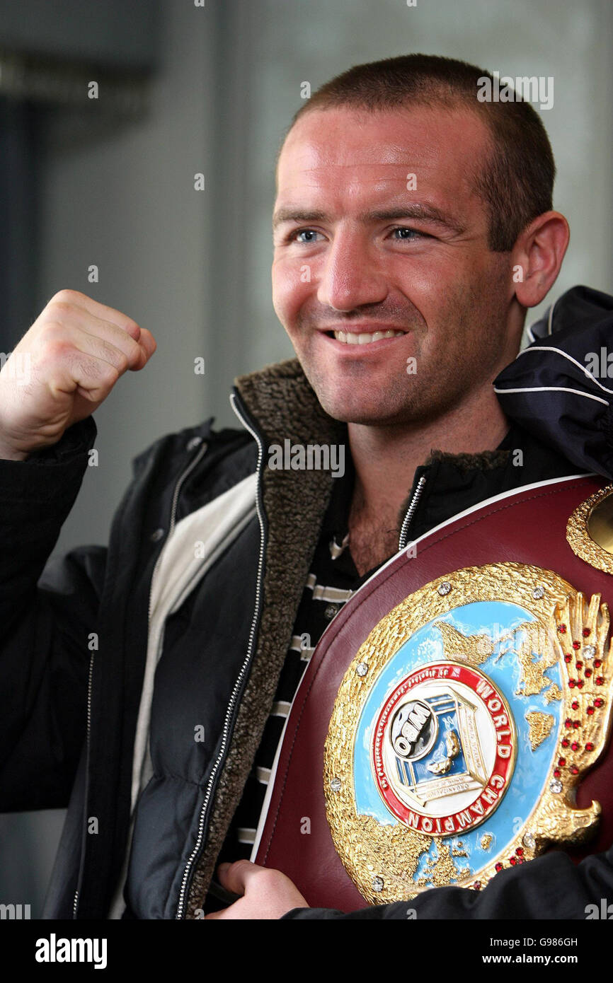 Joan harrison hi-res stock photography and images - Alamy