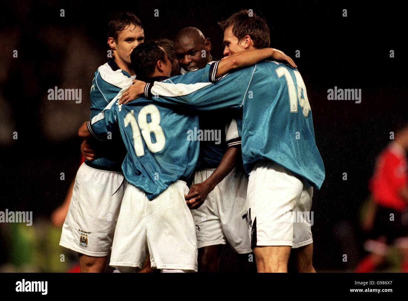 Manchester City's Shaun Goater (second right) celebrates scoring the ...