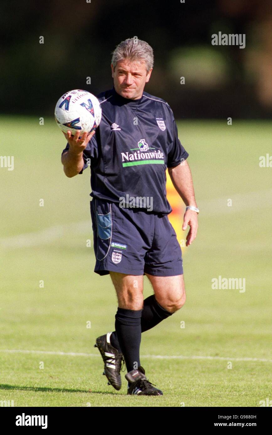 England's Manager Kevin Keegan contemplates the beauty of control ...