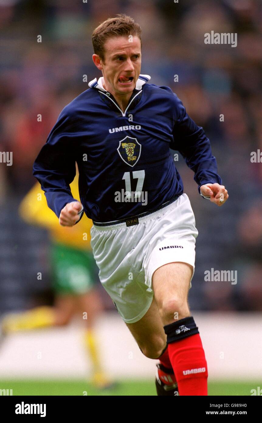 Kevin gallacher scotland hi-res stock photography and images - Alamy