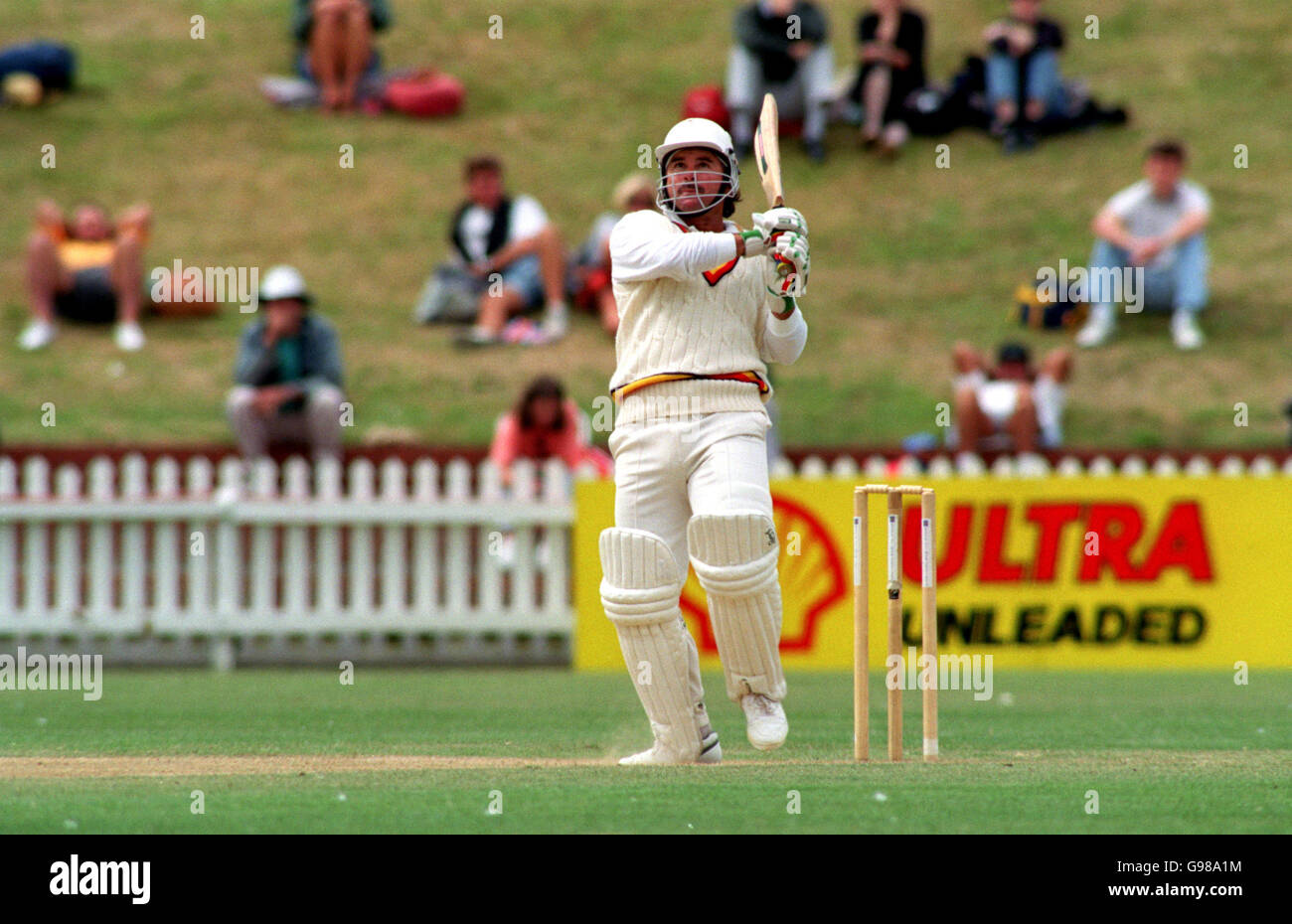 INTERNATIONAL CRICKET. ALLAN LAMB TEST CENTURY AGAINST NEW ZEALAND ...