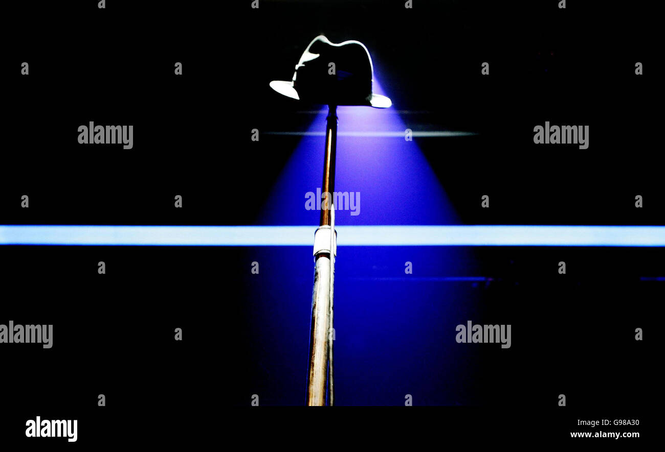 Frank sinatra hat hi-res stock photography and images - Alamy