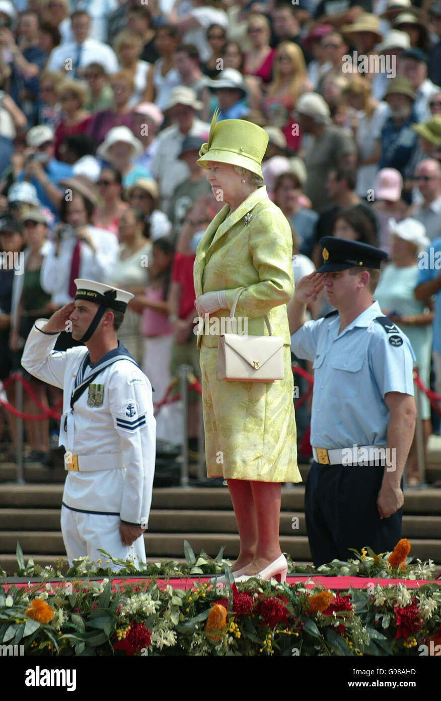 Queen elizabeth ii sydney opera house hi-res stock photography and ...