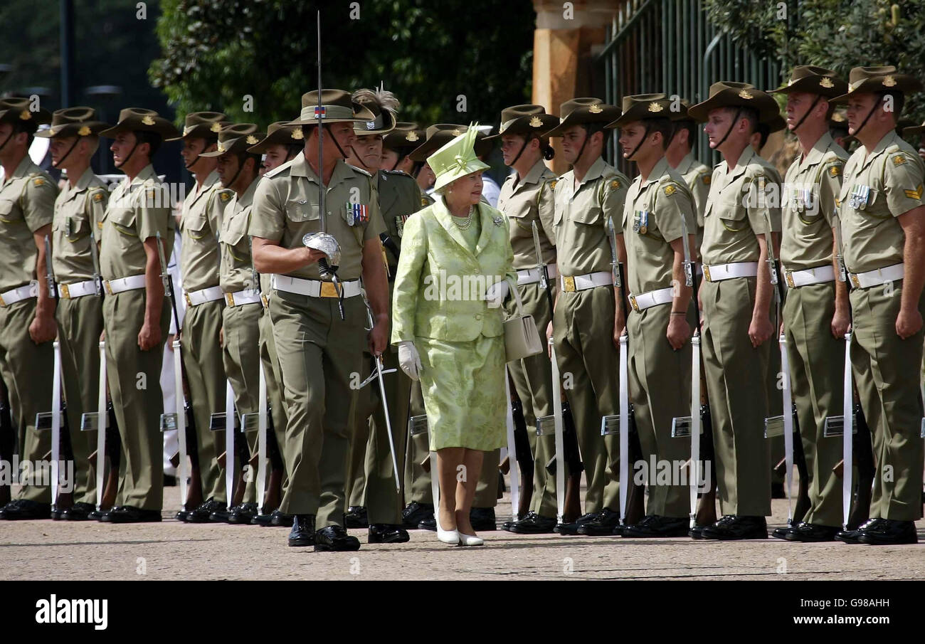 Queen Elizabeth II inspects the Federation of Australia Guard during ...